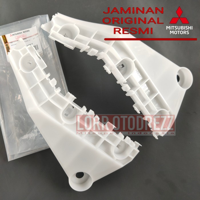 Jual Breket Braket Bracket bumper bemper depan Xpander Original Kanan ...