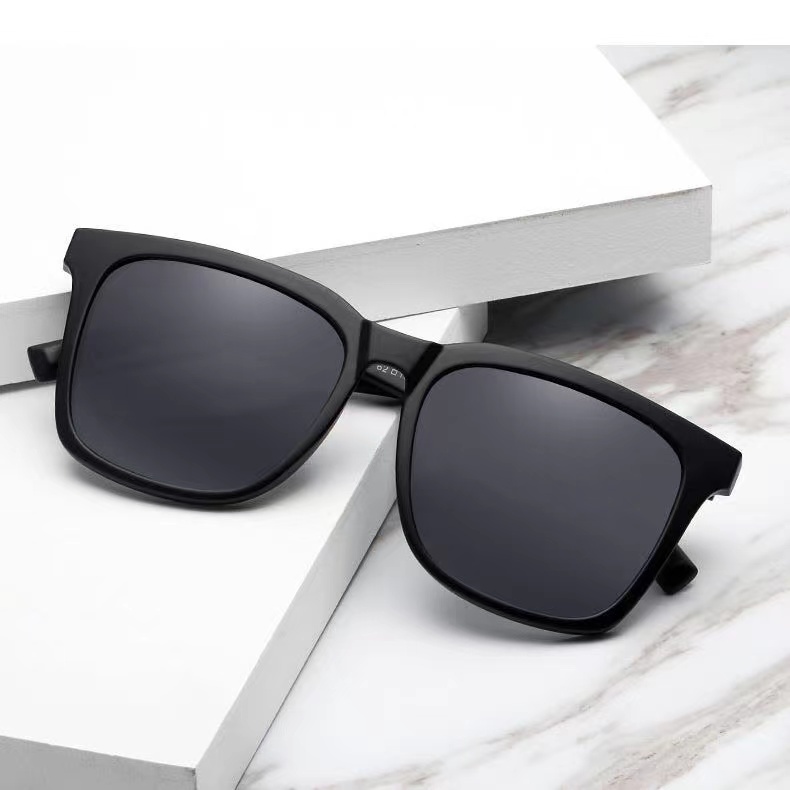 Jual Kacamata Gaya Full Hitam Pria Wanita - Kacamata Retro Cassual ...