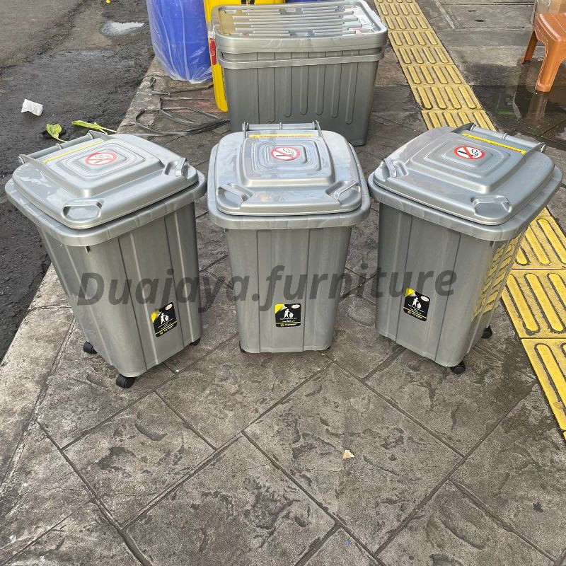 Jual MPW - Tempat Sampah Roda 32 Liter / Tong Sampah Roda | Shopee ...
