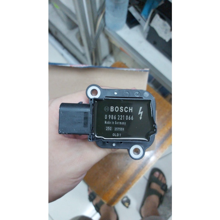 Jual COIL KOIL MERCEDES BENZ ORIGINAL W204 W212 CGi Mesin Turbo ...