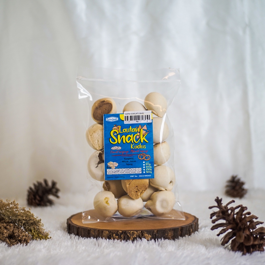 Jual Cemilan Manis | Lautan Snack I Nopia Coklat 250 gram | Shopee ...