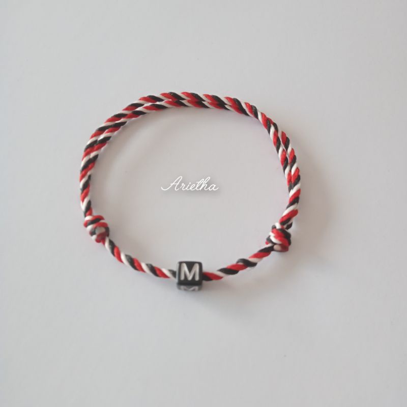 Jual GELANG INISIAL TALI TRIDATU 2MM | Shopee Indonesia