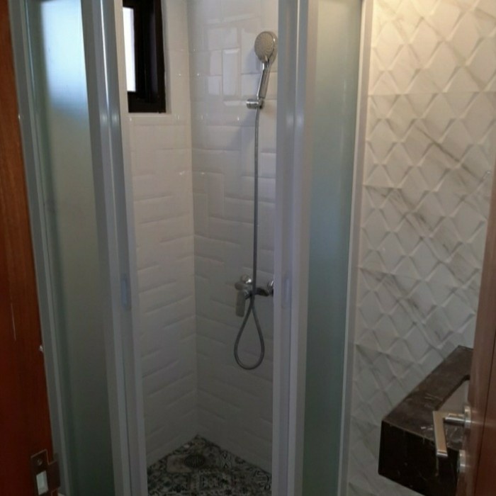 Jual Terlaris Box Shower / Shower Screen Siku Ukuran Custom Sesuai ...