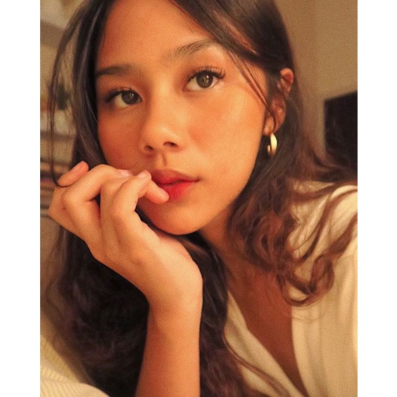Jual poster Nadin Amizah (bisa custom gambar) | Shopee Indonesia