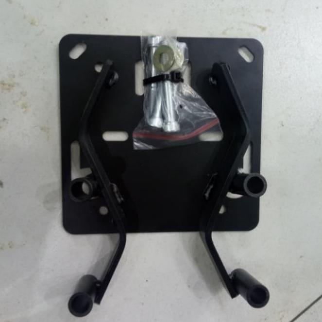 Jual Box Givi Motor Top Box + Bracket Motor Honda Pcx-150 Lokal Givi ...