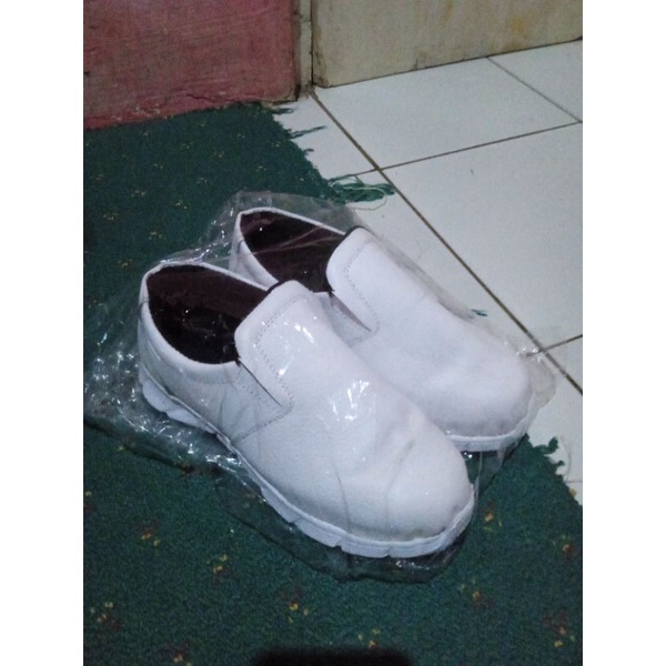Jual Sepatu safety putih laboratorium kulit ASLI ukuran 36 | Shopee ...