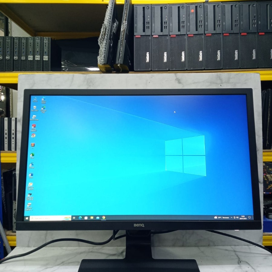 Jual MONITOR LED BENQ 24 INCH WIDE RESOLUSI FULL HD PORT VGA HDMI ...