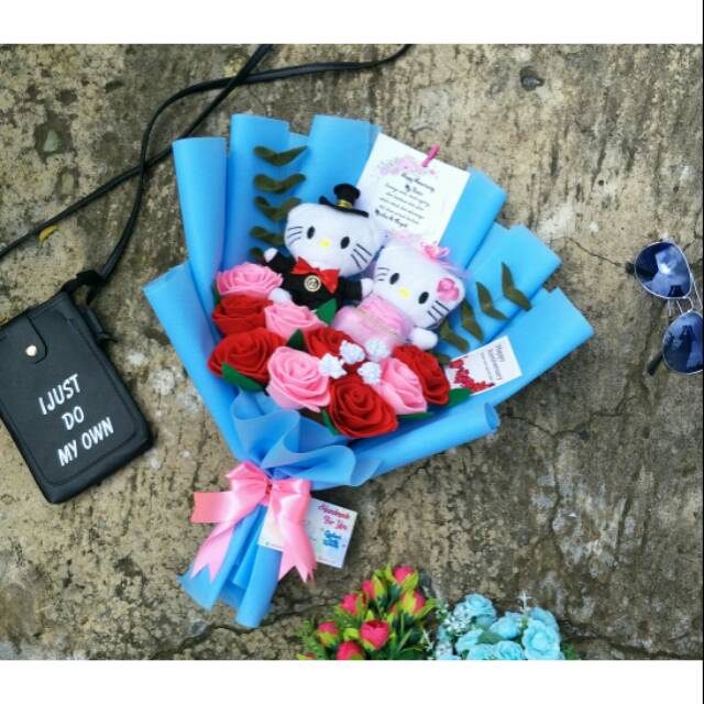 Jual BUKET BUNGA HELLO KITTY COUPLE | Shopee Indonesia