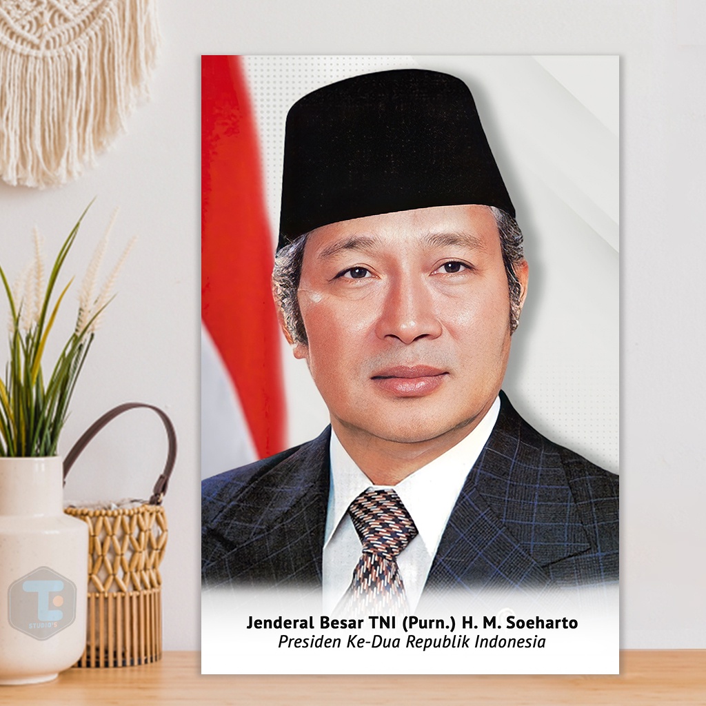 Jual Poster Soeharto Hiasan Dinding Presiden Kedua Indonesia Pak Harto ...