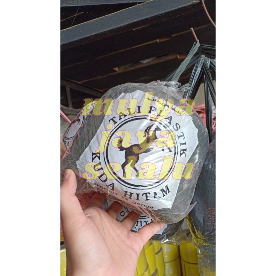 Jual Tali Rafia Tali Plastik Hitam merk KUDA (9ons) | Shopee Indonesia