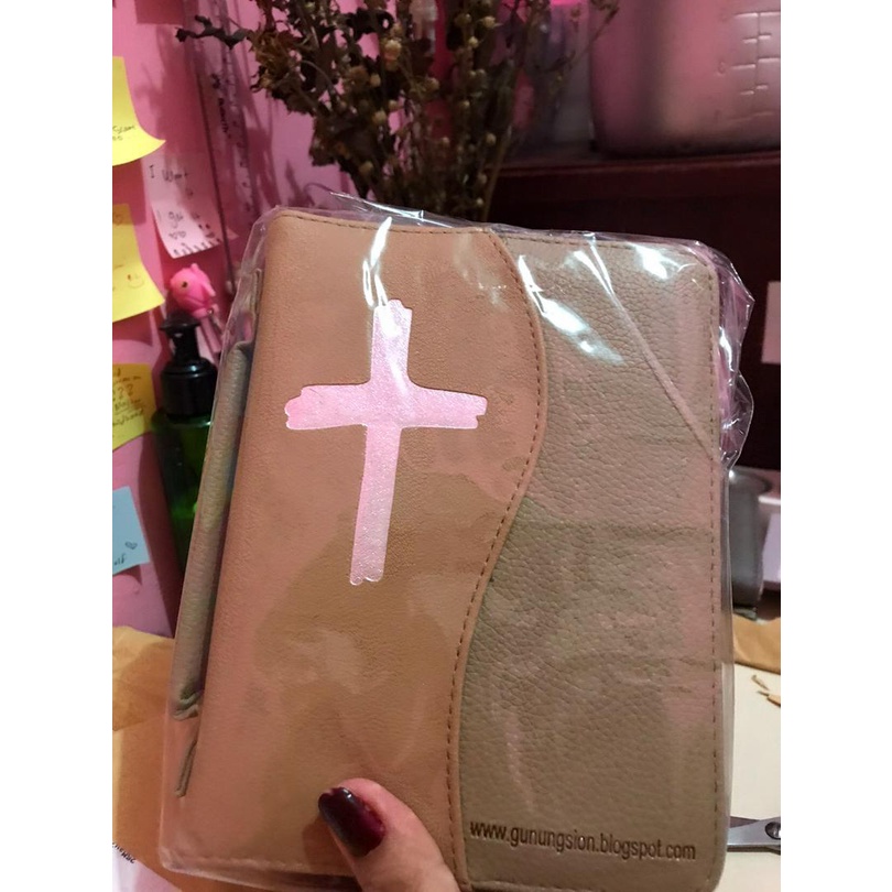 Jual Sampul Alkitab Kecil - Aneka Tas Cover Buku Alkitab Sampul Kitab ...
