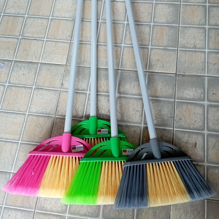 Jual NAGATA Sapu Plastik NG 0717 - Sapu Lantai | Shopee Indonesia