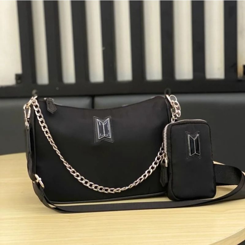 Jual Fanmade Tas Nylon Logo BTS (Selempang ARMY) | Shopee Indonesia