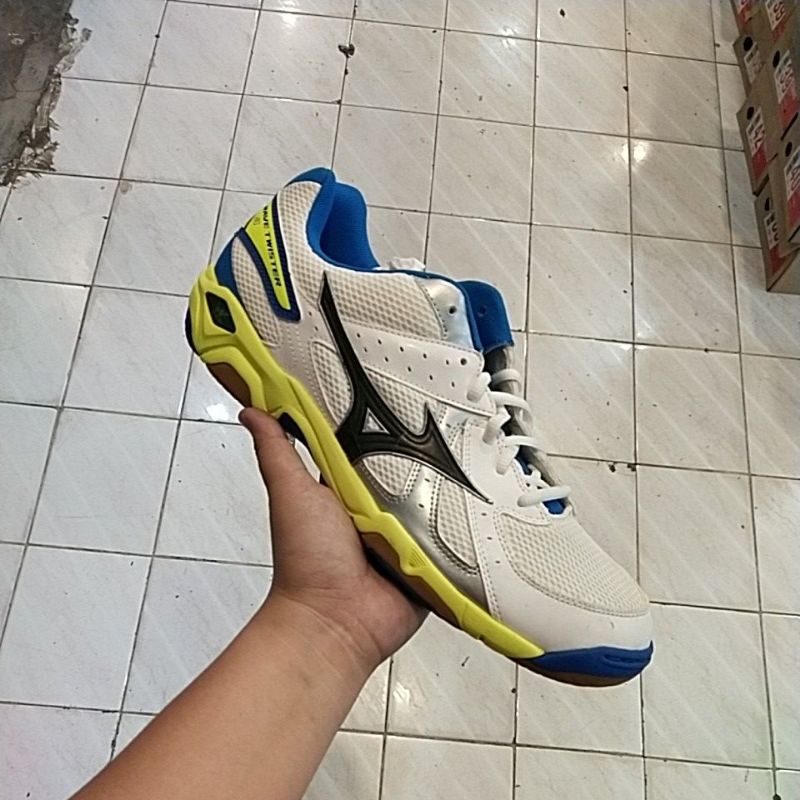 Jual Mizuno Sepatu Volly Twister 4 Original | Shopee Indonesia