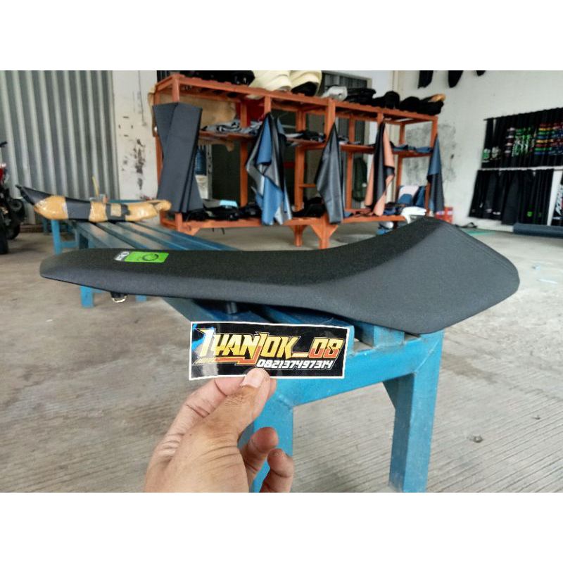 Jual jok roadrace mx king kulit amplas ozza racing-road race mx king ...