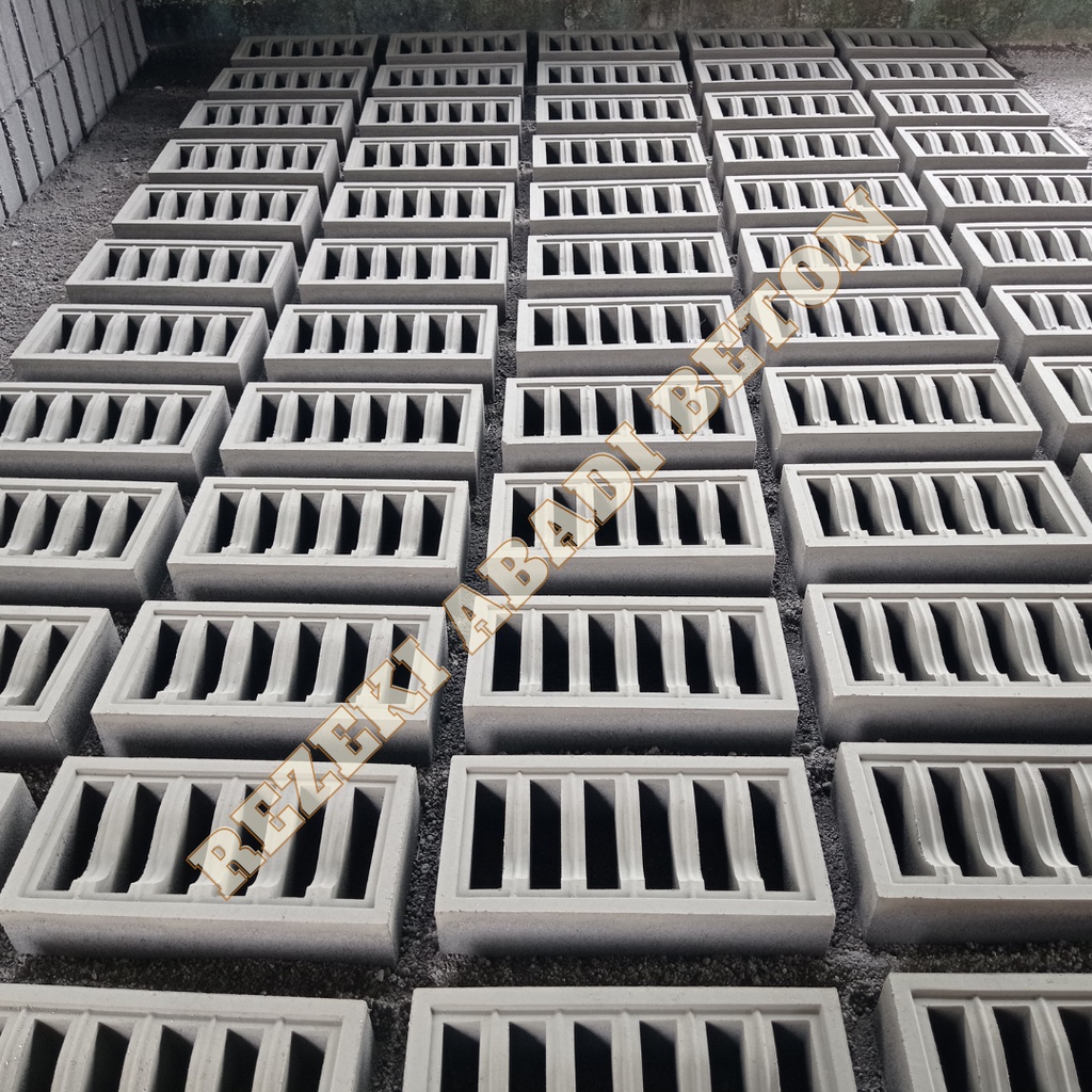 Jual Loster Lubang Angin Rumah, Angin-Angin Rumah Minimalis Motif ...