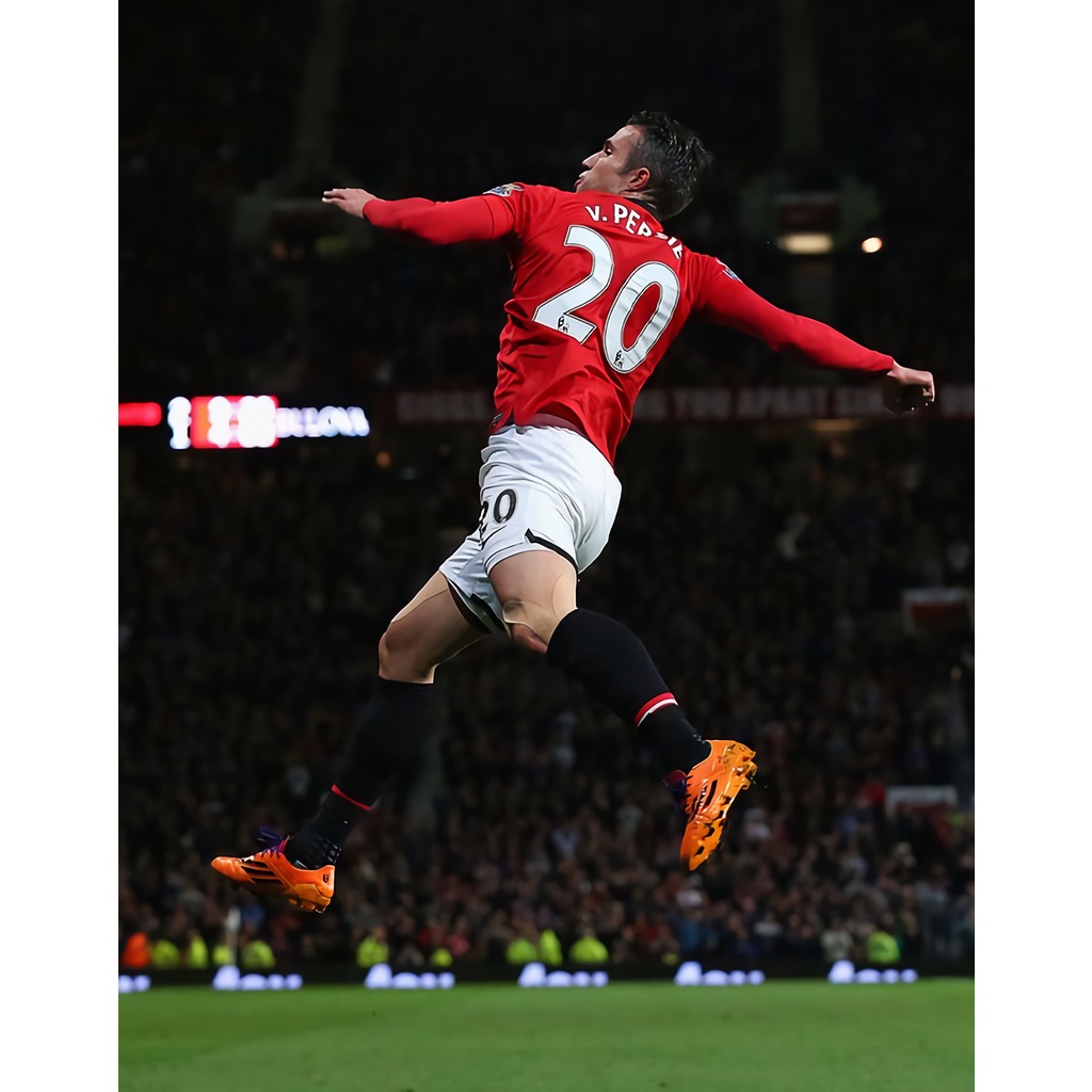 Jual POSTER BOLA ROBIN VAN PERSIE (BISA CUSTOM GAMBAR) | Shopee Indonesia