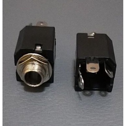 Jual Socket Jack Mic Akai Mono Kotak Warna Hitam Kaki Tiga | Shopee ...
