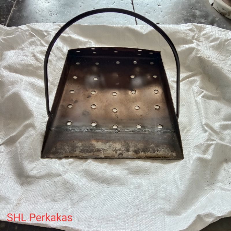 Jual SENGGRONG PASIR TANPA GAGANG KAYU - CANGKUL PACUL PASIR - GARUK ...