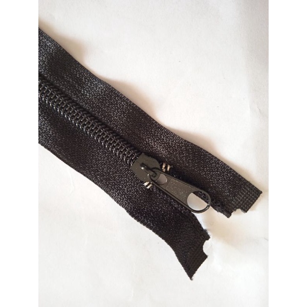Jual resleting jaket hitam putih abu abu no 5 (70 cm) / resleting coil ...