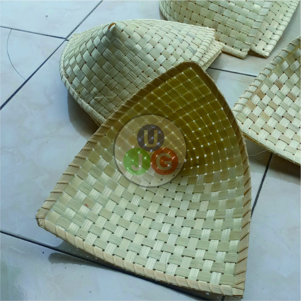 Jual pincuk atau wadah makanan dari anyaman bambu | Shopee Indonesia