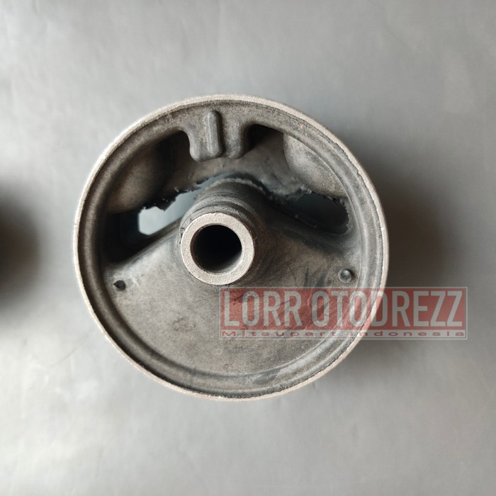 Jual Bushing karet engine mounting monting Galant V6 Hiu 1998-2004 ...