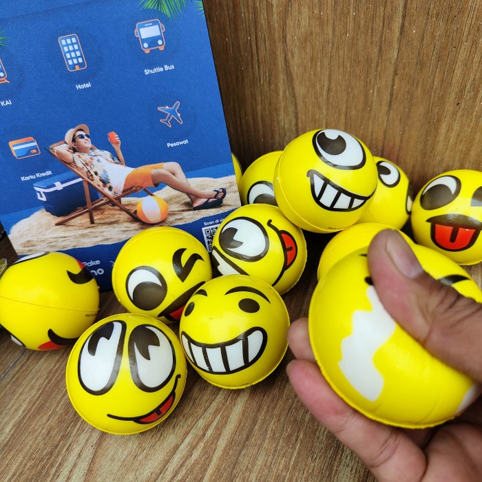 Jual mainan bola spon busa / stress ball isi 12 pcs - Emoji | Shopee ...