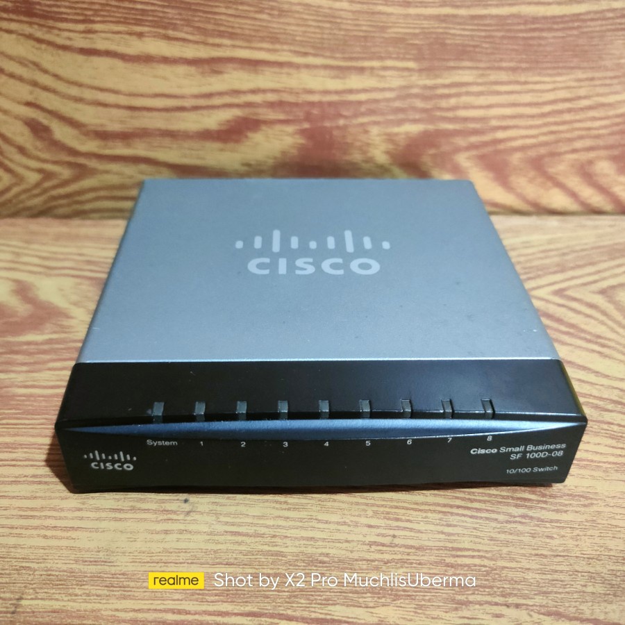 Jual Switch hub Cisco SF100D-08 8 port METAL-8port 10/100Mbps handal ...