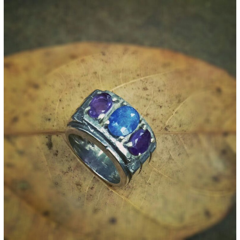 Jual cincin tiga mata tridatu 3 batu yaqut biru safir biru antik unik ...