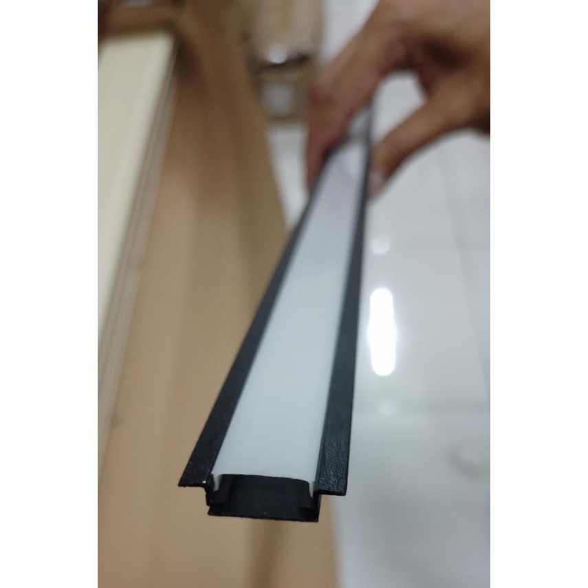Jual LIST FRAME LED STRIP RUMAH LAMPU winston | Shopee Indonesia