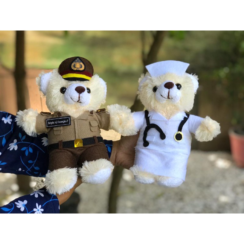 Jual BONEKA PROFESI KOSTUM POLISI TENTARA PERAWAT DOKTER 25 CM SESUAI ...