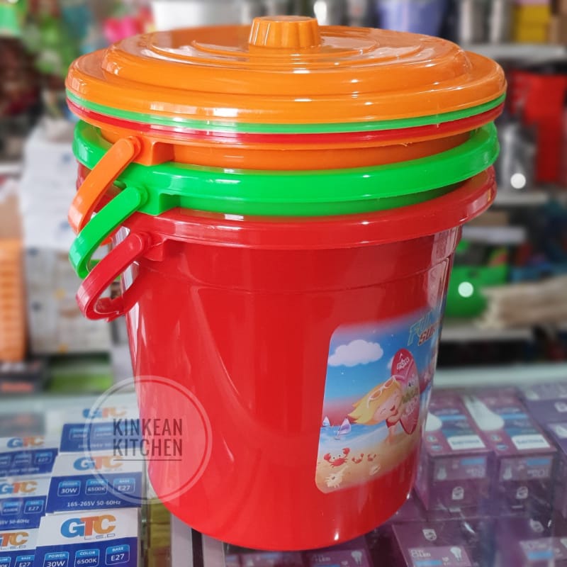 Jual Ember Plastik + tutup 4 galon - Happy Panda | Shopee Indonesia