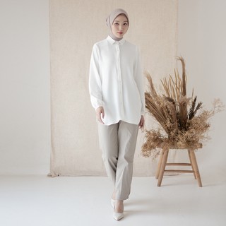 Jual Basic Batara by Aska Label - Kemeja wanita basic lengan panjang full kancing warna offwhite ...