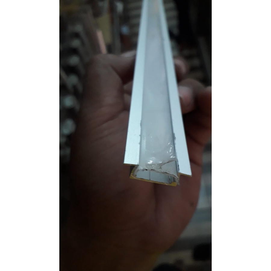 Jual LIST FRAME LED STRIP RUMAH LAMPU winston | Shopee Indonesia