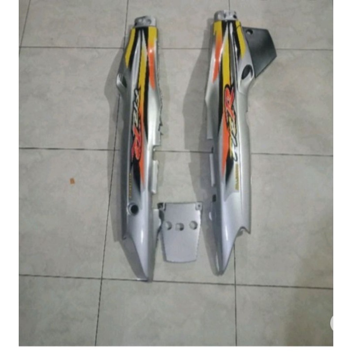 Jual Cover Bodi belakang Fis r fis r set Bok aki | Shopee Indonesia
