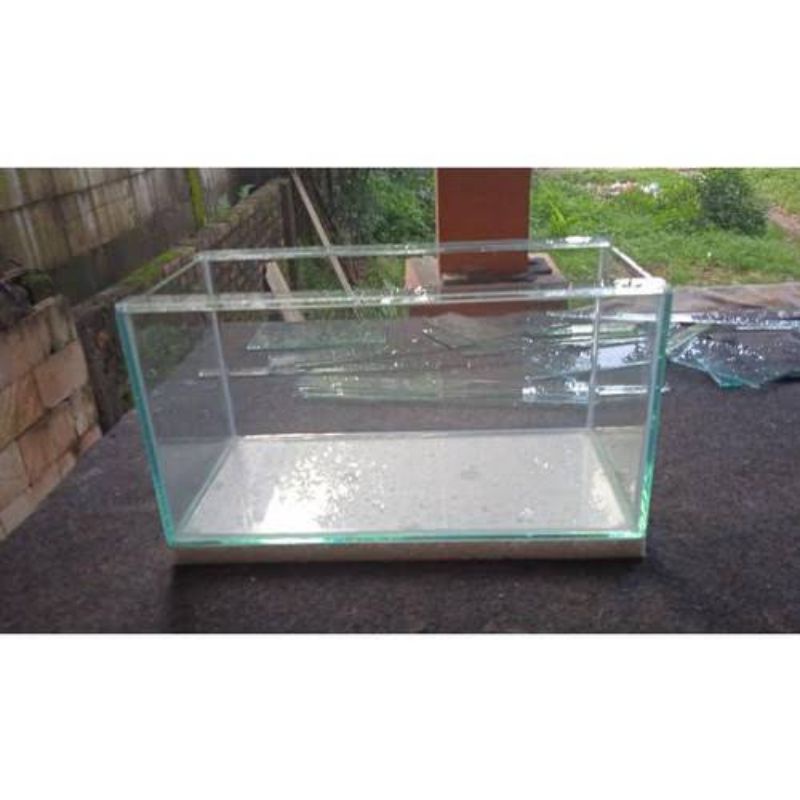 Jual Aquarium kaca ukuran 40x20x20 | Shopee Indonesia