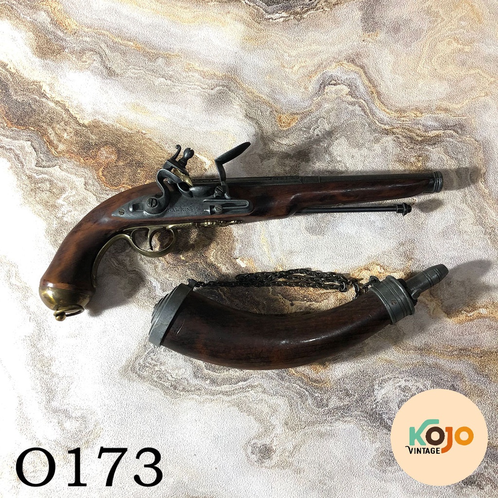 Jual 1 Set Pistol Replica VOC Hawkins Plus Tempat Mesiu Kondisi Sangat ...