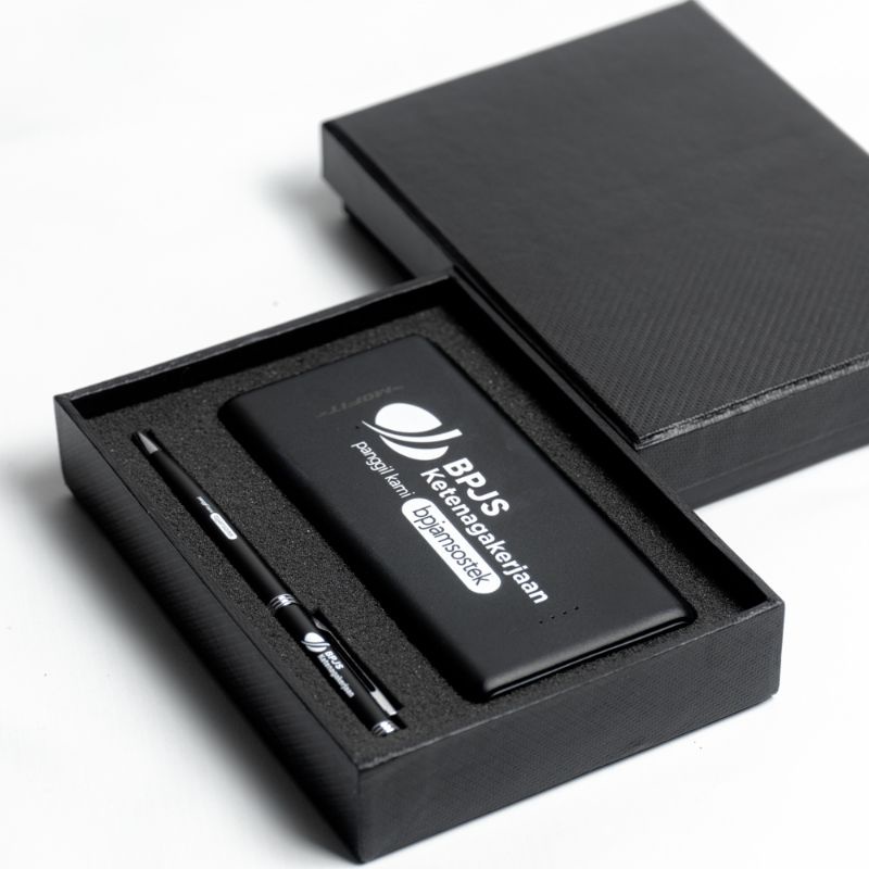 Jual custom gift box powerbank 10.000 MAH pena Kado Hampers Lebaran ...