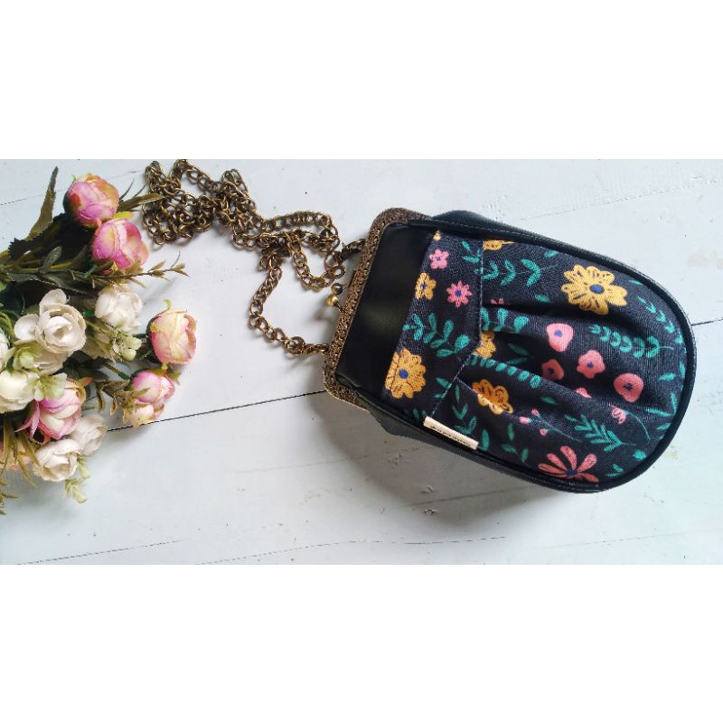 Jual Nala frame slingbag | Shopee Indonesia