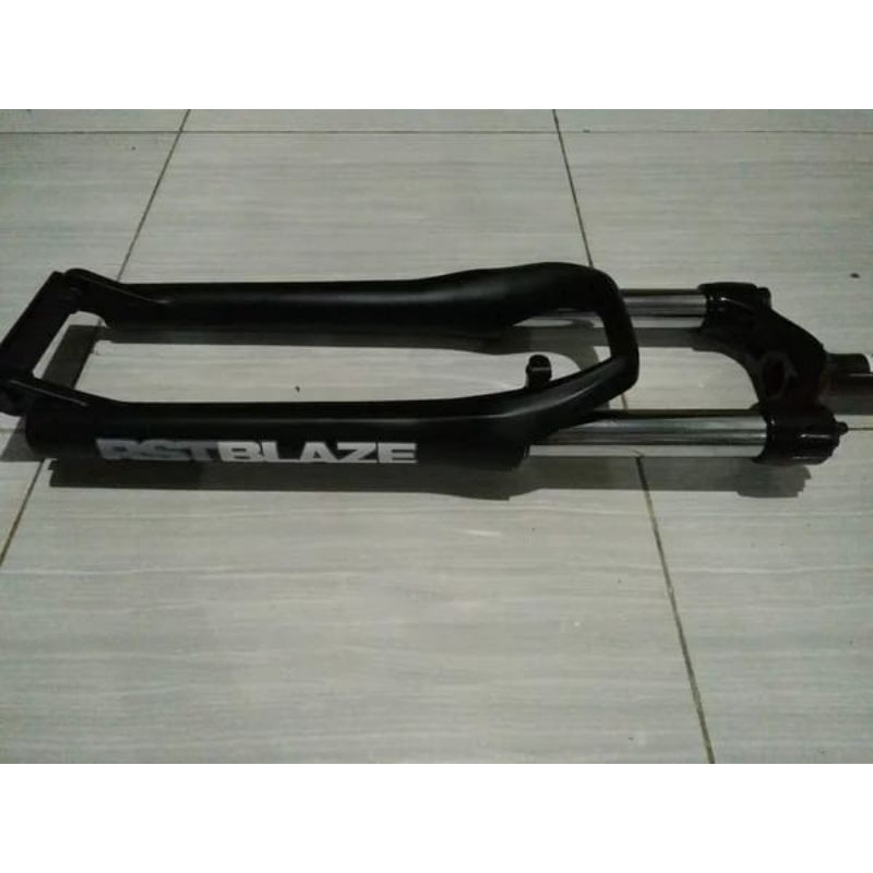 Jual Fork RST Blaze ukuran 27.5 Travel 120 mm Lock Preload | Shopee ...