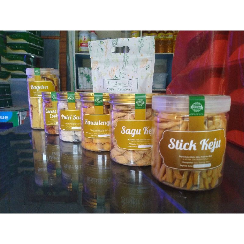Jual aneka kue kering lebaran - nastar kastengel bagelen sagu keju ...