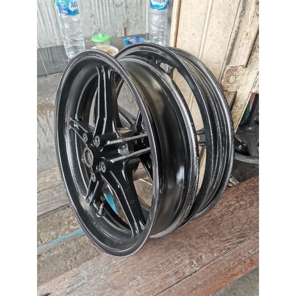 Jual Velg Veleg Pelek Peleng Bintang Racing Ori Yamaha Bawaan Vixion ...