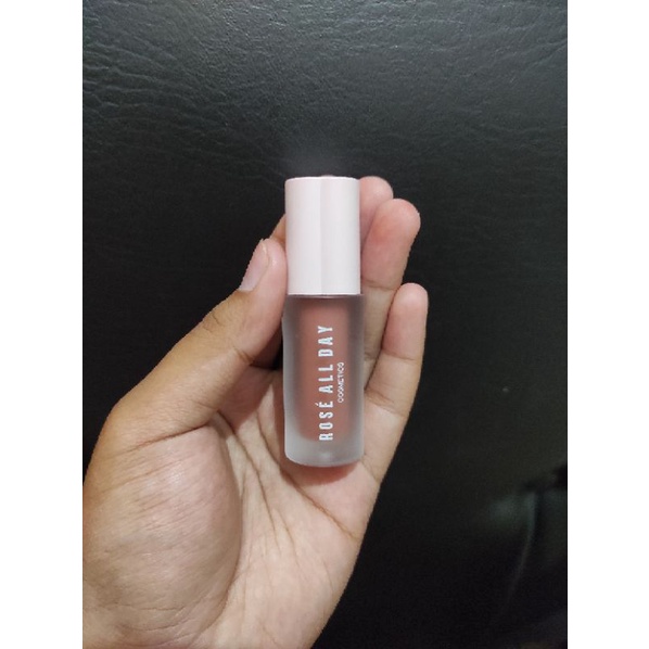 Jual PRELOVED lip mousse rose all day shade sunset tunes | rad | lip ...