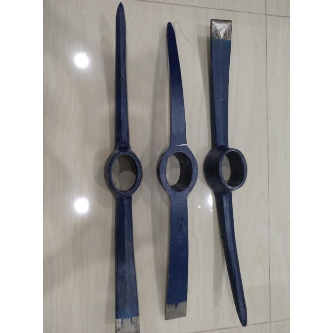 Jual :::::::] Cangkul batu / beton ( pecok ) cangkul lubang | Shopee ...