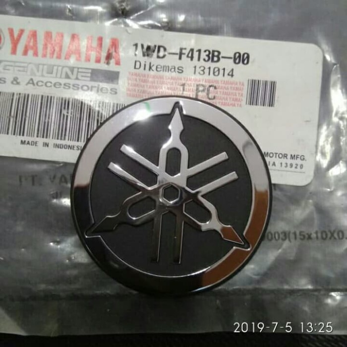 Jual Emblem LOGO lambang Yamaha TANGKI R25 R 25 ASLI YAMAHA 1WD-F413B ...