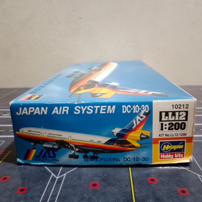 Jual PROMO!!! MODEL KIT PESAWAT JAPAN AIR SYSTEM DC-10-30 SKALA 200 BY ...