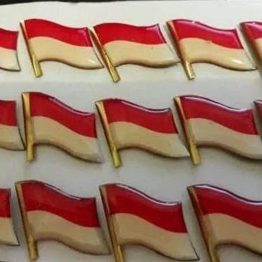 Jual ~~~~~] Pin Bendera|Pin bendera merah Putih berkibar|Pin kerah ...