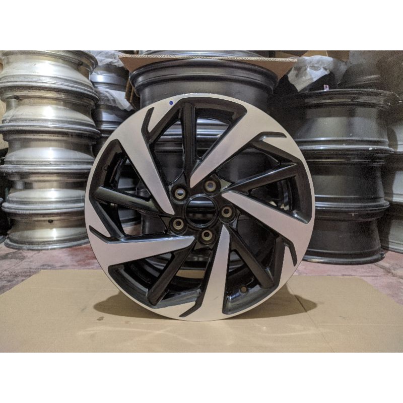 Jual Velg Original/OEM Rush TRD R17 | Shopee Indonesia