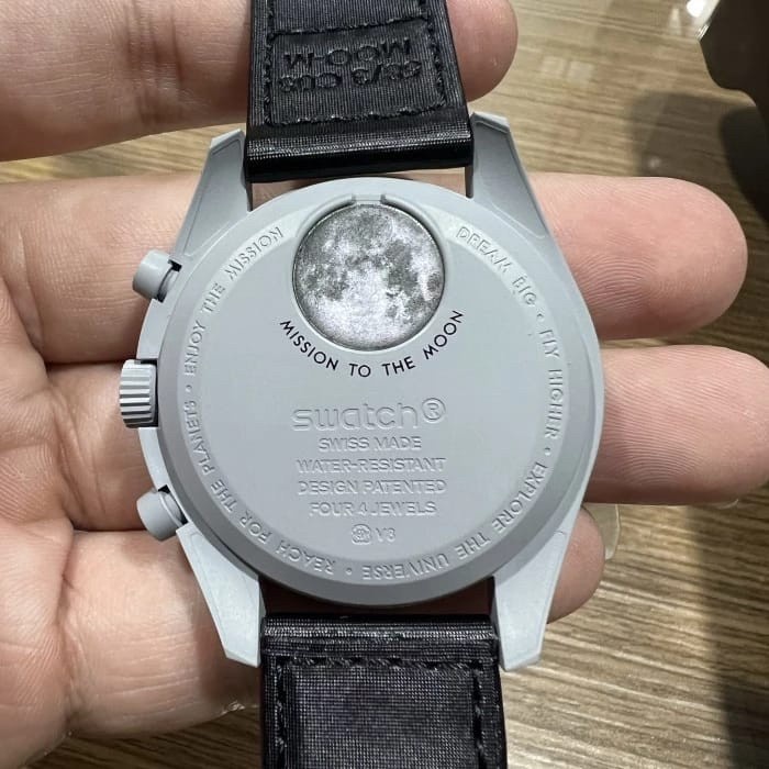 Jual JAM TANGAN SWATCH X OMEGA MOON SWATCH X Swatch Unisex CRONO AKTIF ...