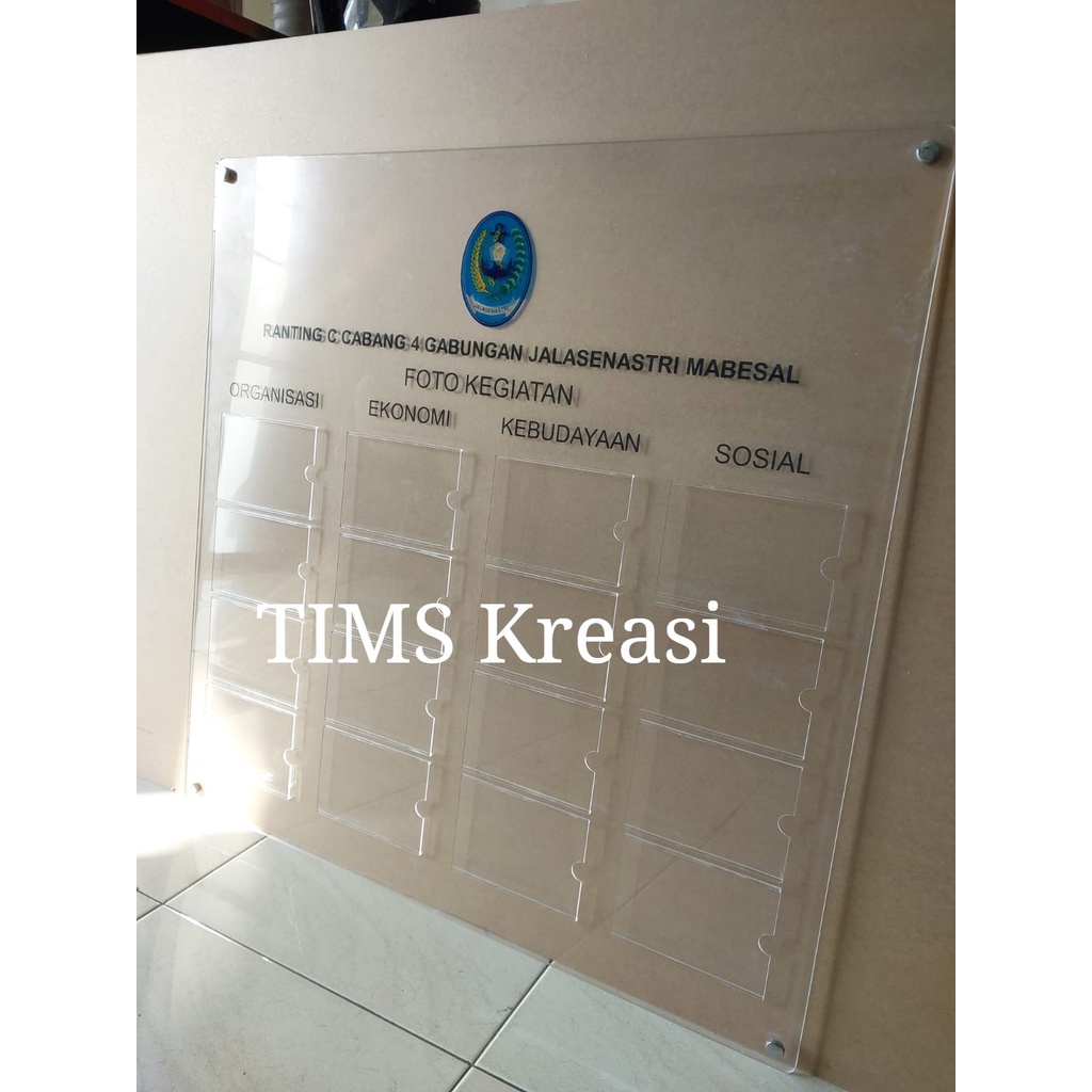 Jual Papan Jadwal Akrilik | Papan Akrilik + Slot Kertas | Bagan Akrilik ...